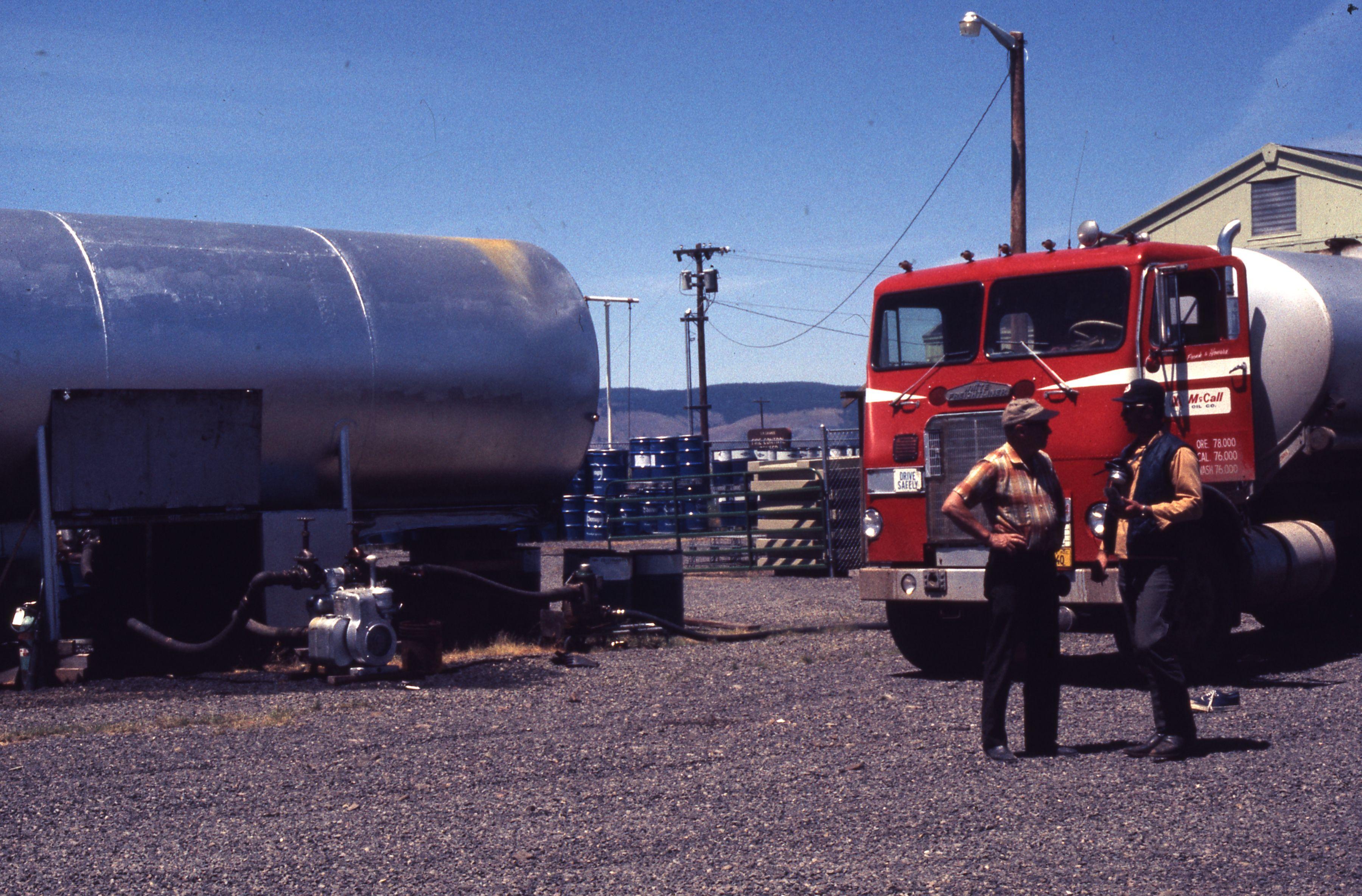 Douglas Oil Company Logo